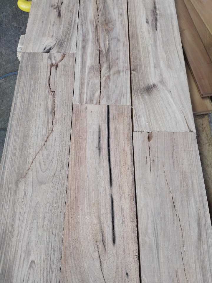 Ventajas de los pisos de madera rústica | Pisos de Madera